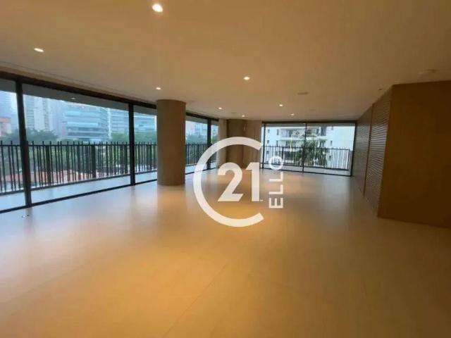 Apartamento para Venda em São Paulo/SP Moema 4 Quartos