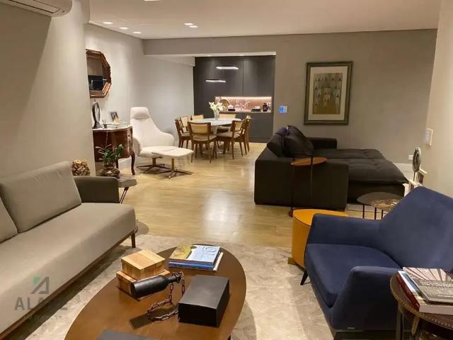 Apartamento para Venda em São Paulo/SP Moema 4 Quartos