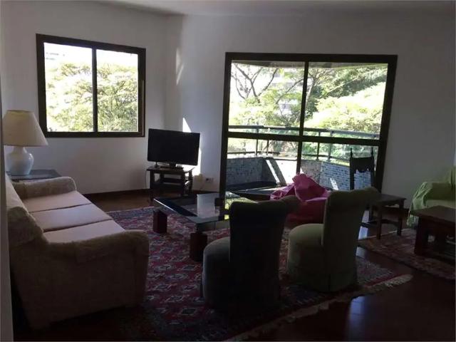 Apartamento para Venda em São Paulo/SP Moema 4 Quartos