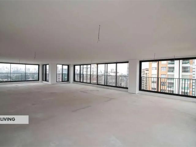Apartamento para Venda em São Paulo/SP Moema 4 Quartos