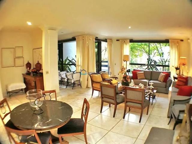 Apartamento para Venda em São Paulo/SP Moema 4 Quartos
