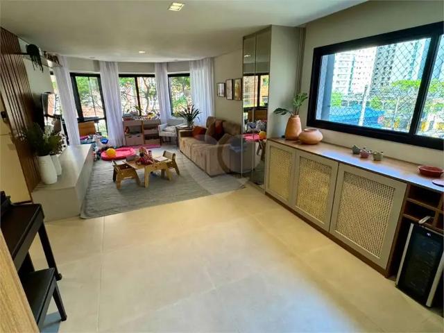 Apartamento para Venda em São Paulo/SP Moema 4 Quartos