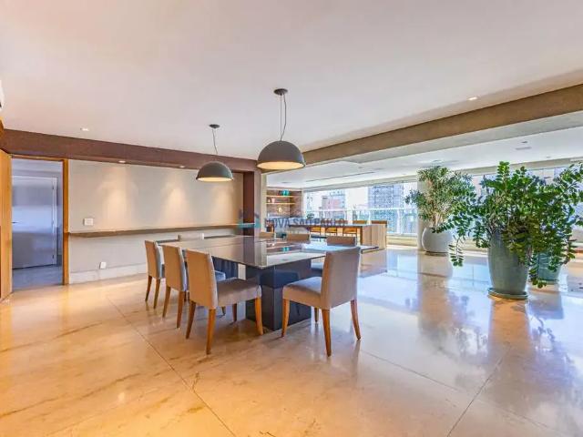 Apartamento para Venda em São Paulo/SP Moema 4 Quartos
