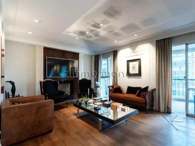 Apartamento para Venda em São Paulo/SP Moema 4 Quartos