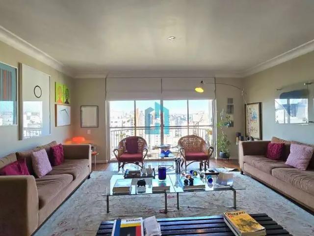 Apartamento para Venda em São Paulo/SP Moema 4 Quartos