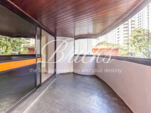 Apartamento para Venda em São Paulo/SP Moema 4 Quartos