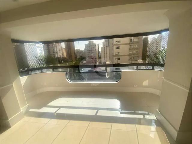 Apartamento para Venda em São Paulo/SP Moema 4 Quartos