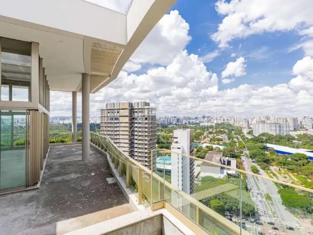 Apartamento para Venda em São Paulo/SP Moema 4 Quartos