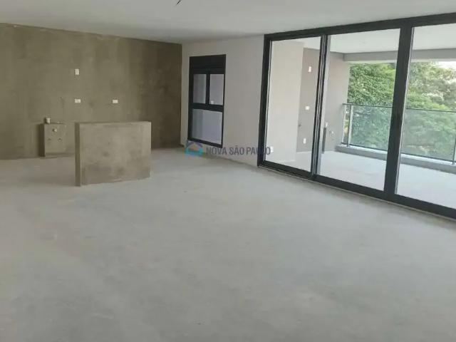 Apartamento para Venda em São Paulo/SP Moema 4 Quartos