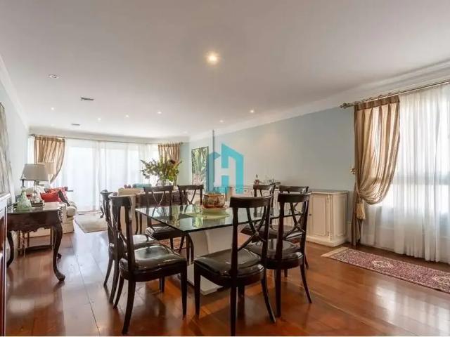 Apartamento para Venda em São Paulo/SP Moema 5 Quartos