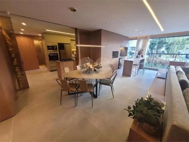 Apartamento para Venda em São Paulo/SP Mooca 4 Quartos