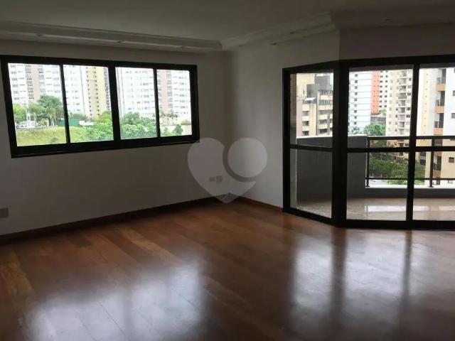 Apartamento para Venda em São Paulo/SP Morumbi 4 Quartos