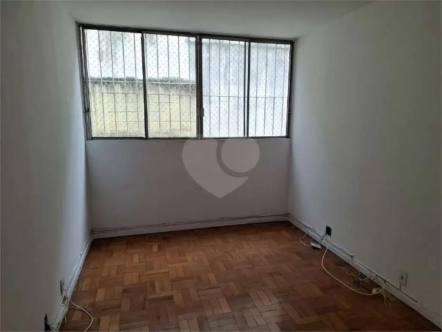 Apartamento para Venda em São Paulo/SP Aclimação 2 Quartos