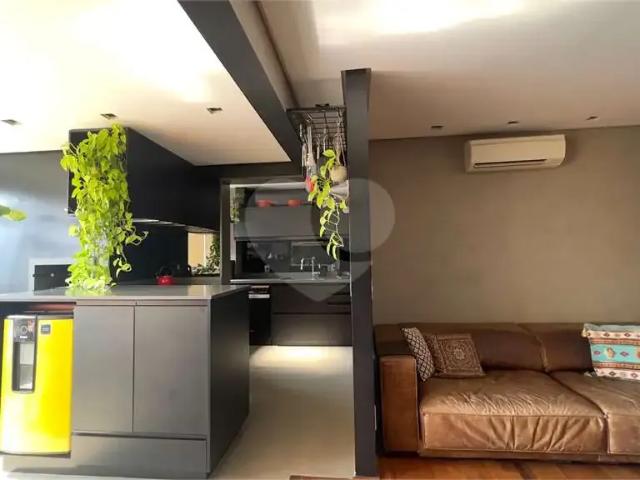 Apartamento para Venda em São Paulo/SP Aclimação 2 Quartos