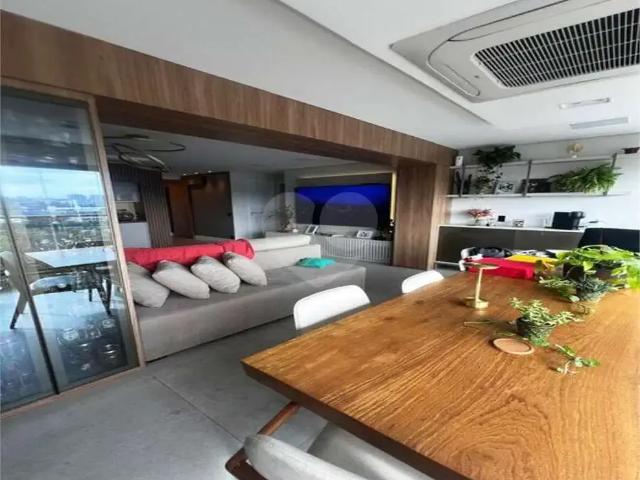 Apartamento para Venda em São Paulo/SP Alto da Lapa 4 Quartos