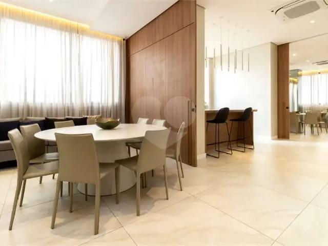 Apartamento para Venda em São Paulo/SP Alto da Lapa 2 Quartos