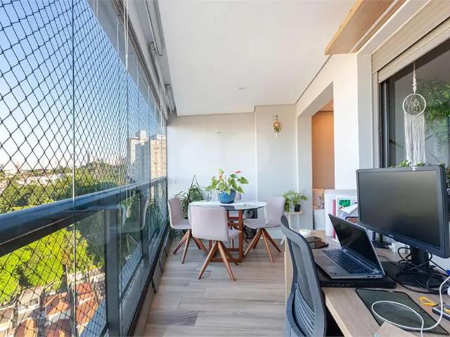 Apartamento para Venda em São Paulo/SP Alto da Lapa 2 Quartos