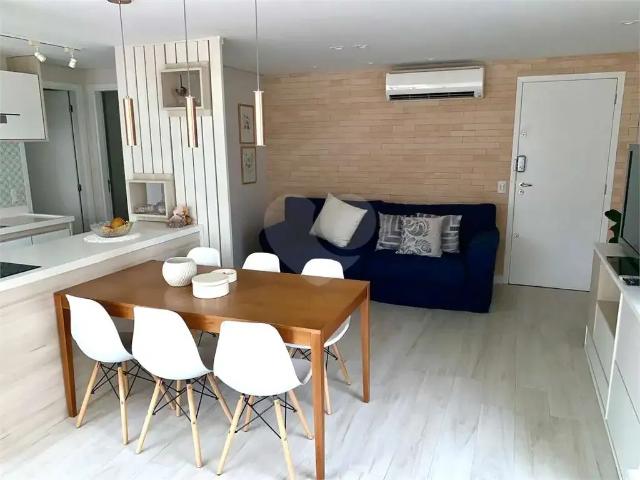 Apartamento para Venda em São Paulo/SP Alto da Lapa 2 Quartos