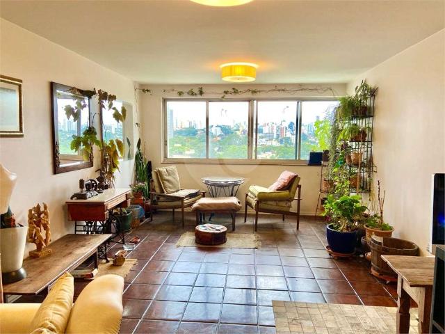 Apartamento para Venda em São Paulo/SP Alto de Pinheiros 3 Quartos