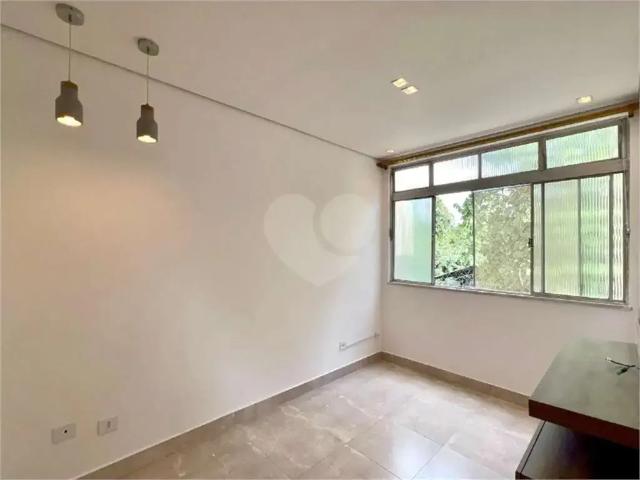Apartamento para Venda em São Paulo/SP Alto de Pinheiros 3 Quartos
