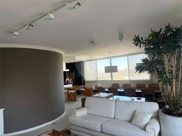 Apartamento para Venda em São Paulo/SP Alto de Pinheiros 3 Quartos