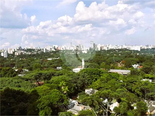 Apartamento para Venda em São Paulo/SP Alto de Pinheiros 3 Quartos