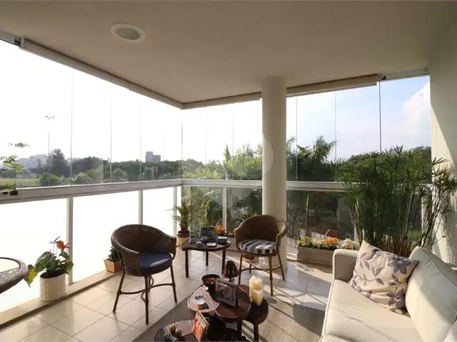 Apartamento para Venda em São Paulo/SP Alto de Pinheiros 3 Quartos