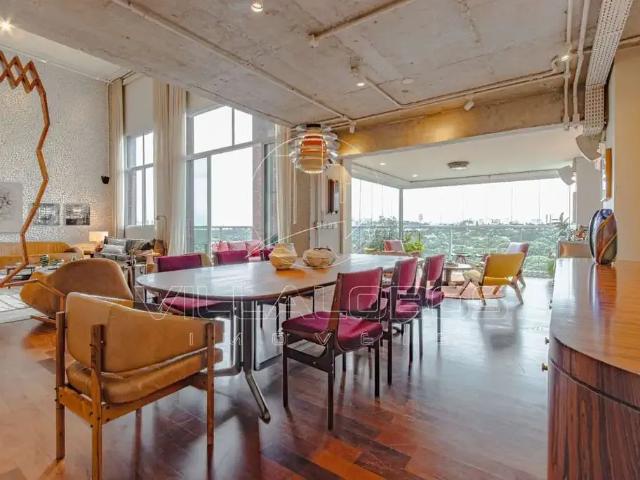 Apartamento para Venda em São Paulo/SP Alto de Pinheiros 3 Quartos