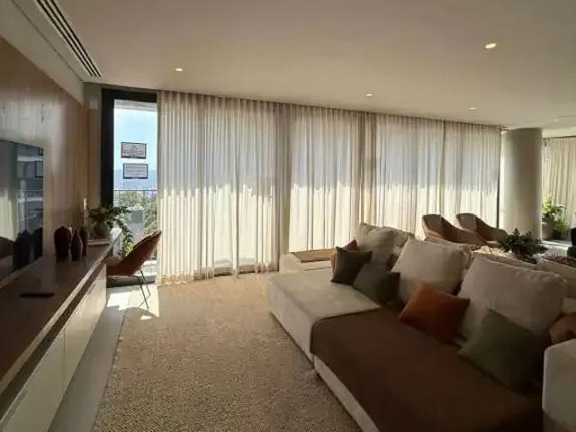 Apartamento para Venda em São Paulo/SP Alto de Pinheiros 4 Quartos