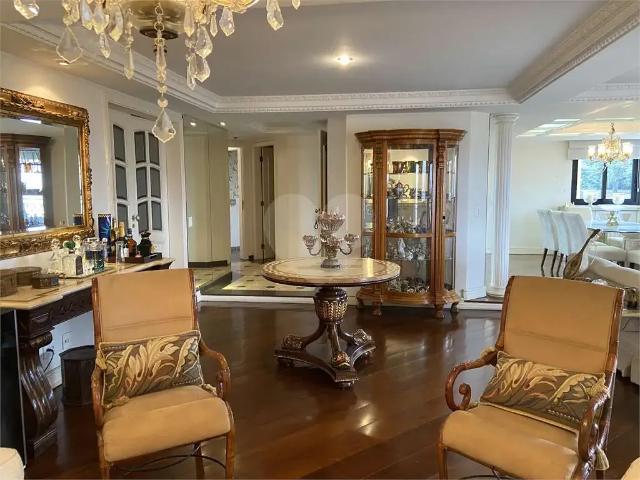 Apartamento para Venda em São Paulo/SP Alto de Pinheiros 4 Quartos