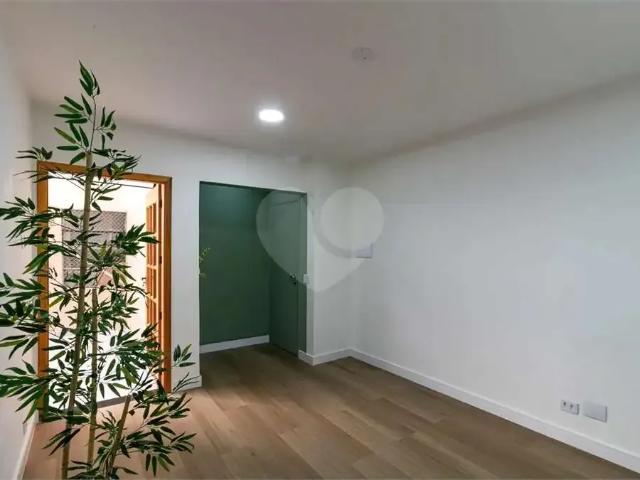 Apartamento para Venda em São Paulo/SP Barra Funda 1 Quartos