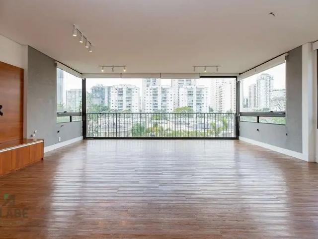 Apartamento para Venda em São Paulo/SP Campo Belo 3 Quartos
