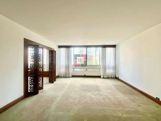 Apartamento para Venda em São Paulo/SP Cerqueira César 4 Quartos