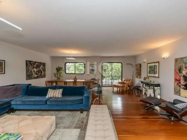 Apartamento para Venda em São Paulo/SP Cerqueira César 5 Quartos