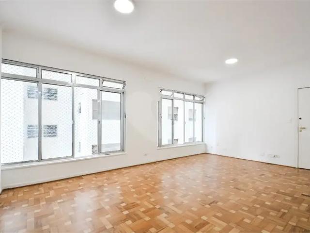 Apartamento para Venda em São Paulo/SP Cerqueira César 2 Quartos