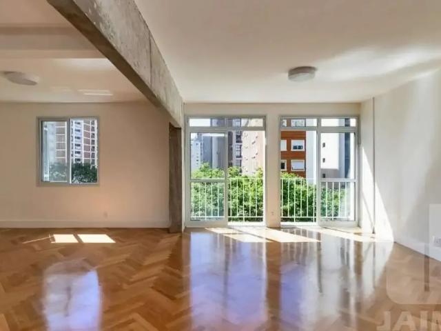 Apartamento para Venda em São Paulo/SP Cerqueira César 2 Quartos