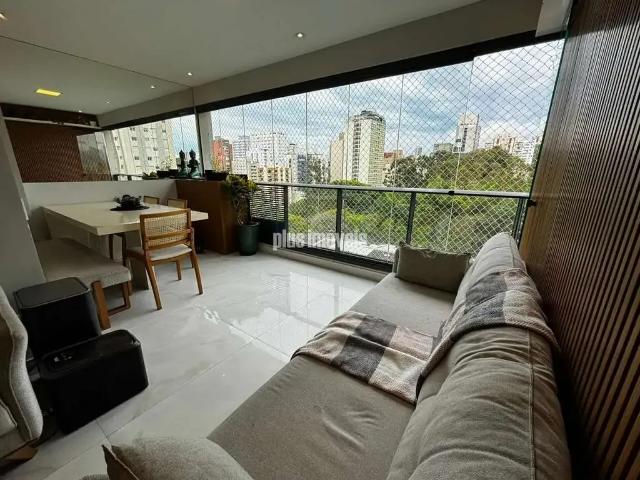 Apartamento para Venda em São Paulo/SP Cerqueira César 2 Quartos