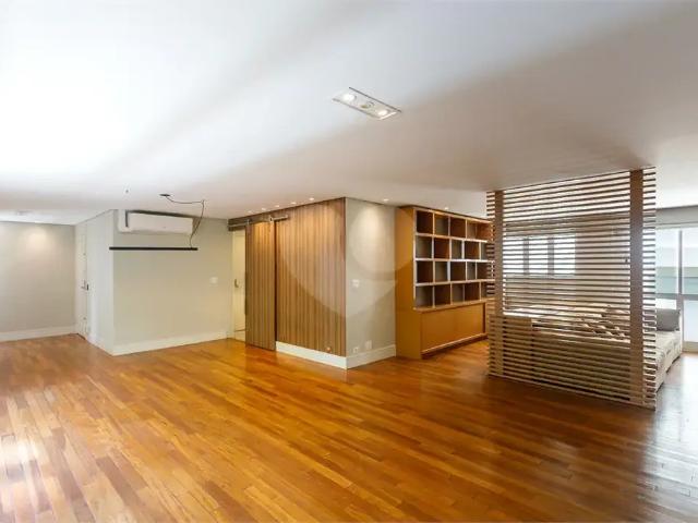 Apartamento para Venda em São Paulo/SP Cerqueira César 3 Quartos