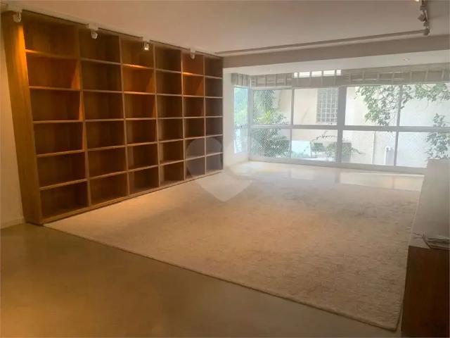 Apartamento para Venda em São Paulo/SP Cerqueira César 3 Quartos