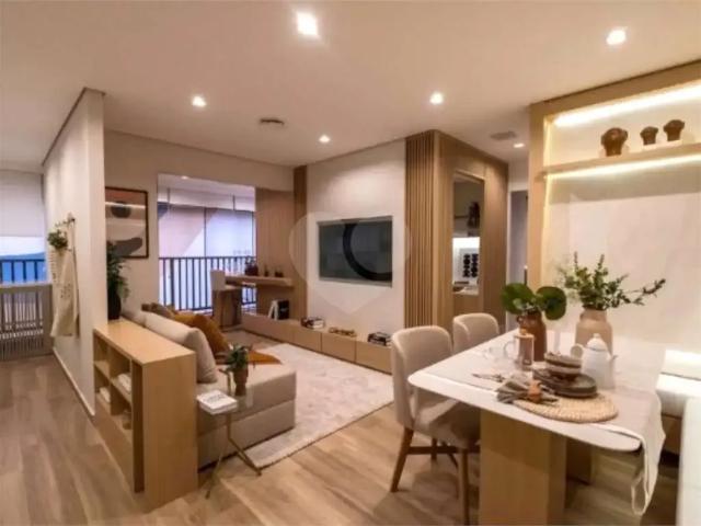 Apartamento para Venda em São Paulo/SP Vila Carrão 3 Quartos