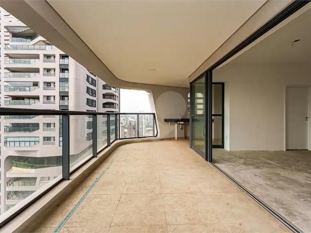 Apartamento para Venda em São Paulo/SP Chácara Santo Antônio 2 Quartos