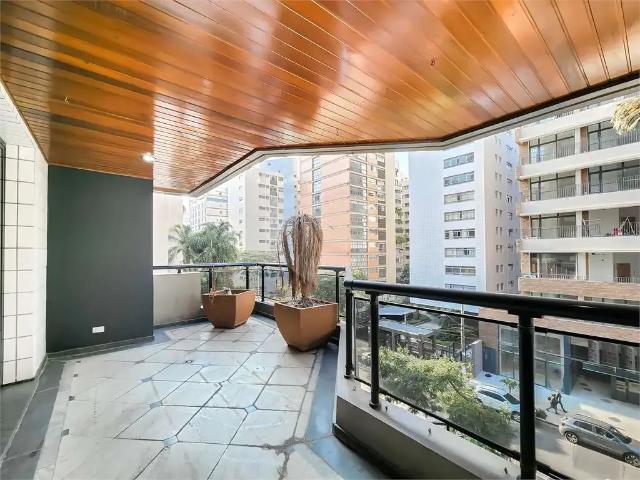 Apartamento para Venda em São Paulo/SP Higienópolis 4 Quartos