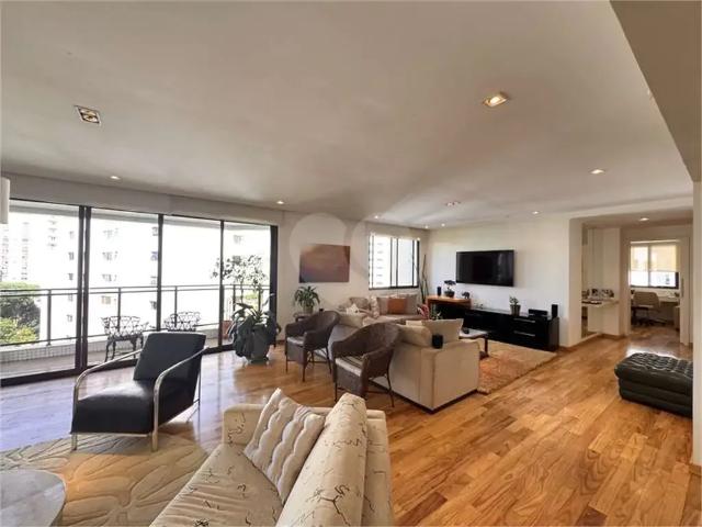 Apartamento para Venda em São Paulo/SP Higienópolis 4 Quartos