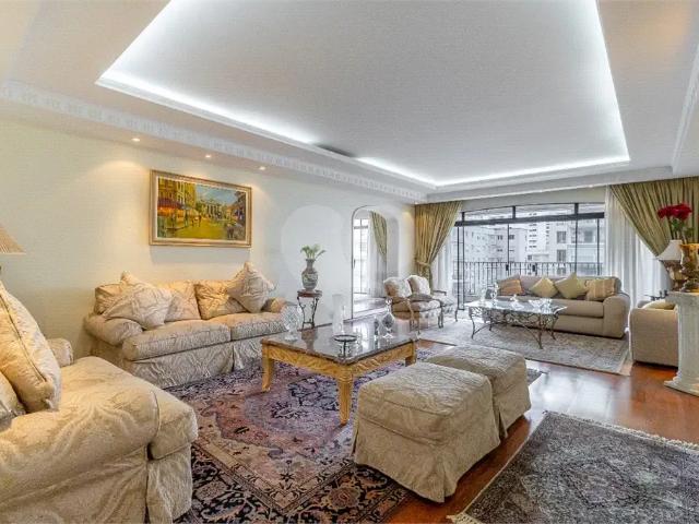 Apartamento para Venda em São Paulo/SP Higienópolis 4 Quartos