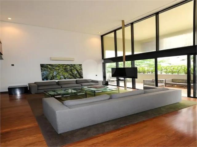 Apartamento para Venda em São Paulo/SP Higienópolis 4 Quartos