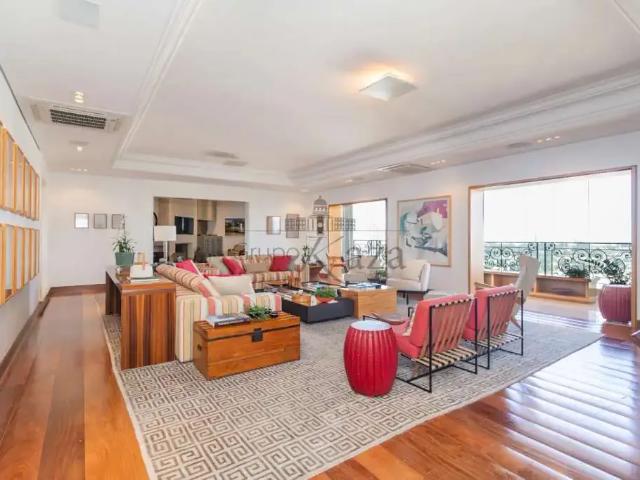 Apartamento para Venda em São Paulo/SP Higienópolis 4 Quartos