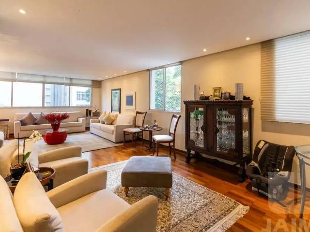 Apartamento para Venda em São Paulo/SP Higienópolis 5 Quartos