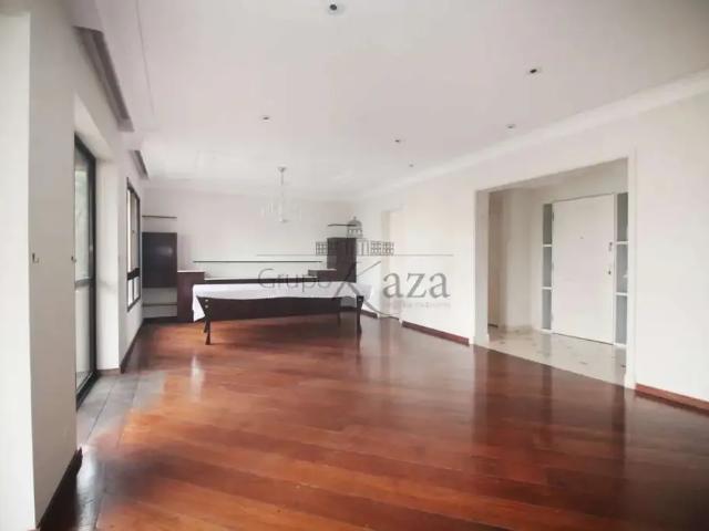 Apartamento para Venda em São Paulo/SP Higienópolis 4 Quartos