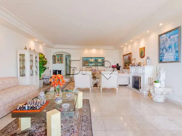 Apartamento para Venda em São Paulo/SP Higienópolis 4 Quartos