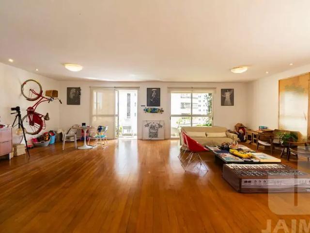 Apartamento para Venda em São Paulo/SP Higienópolis 4 Quartos